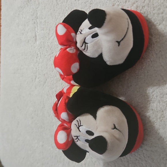 Disney | Shoes | Disney Minnie Mouse Slippers | Poshmark